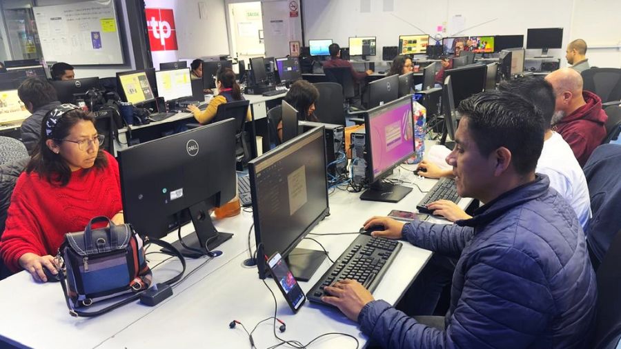IRTP destaca labor de los periodistas de Radio Nacional y TVPerú ...