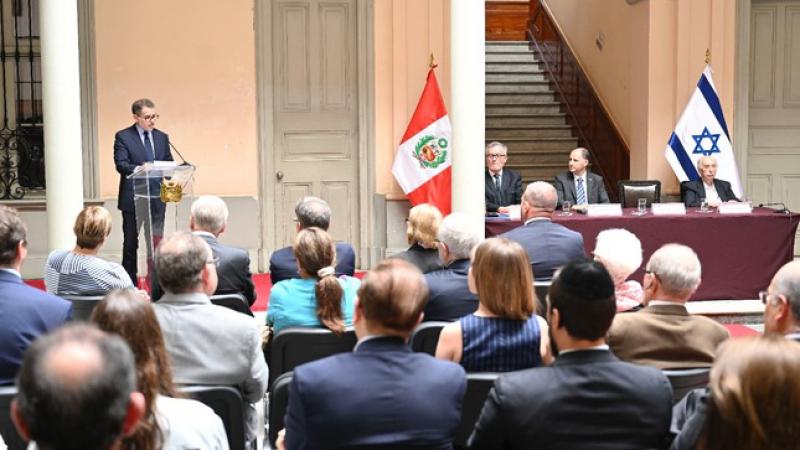 Cancillería reconoce a diplomático peruano que salvó a judíos del ...